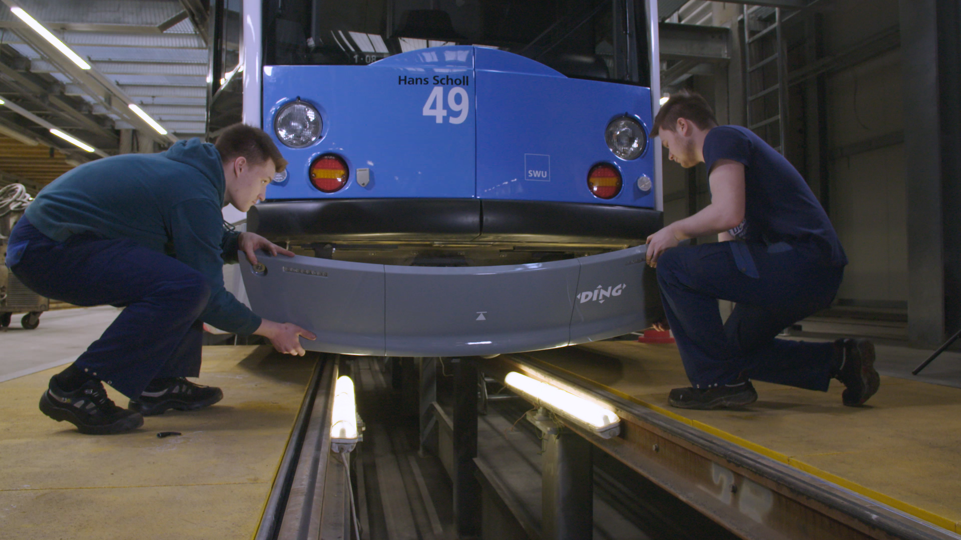 Leveraging Additive Manufacturing to be on the right track when it ...