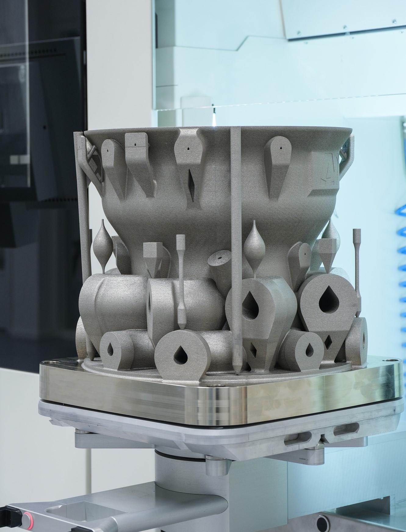 Dossier: Understanding the complexities and opportunities of Multi ...