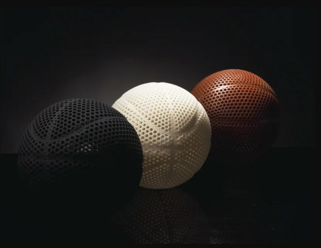 Limited units of the Wilson Airless Gen1, the first 3D-printed ...